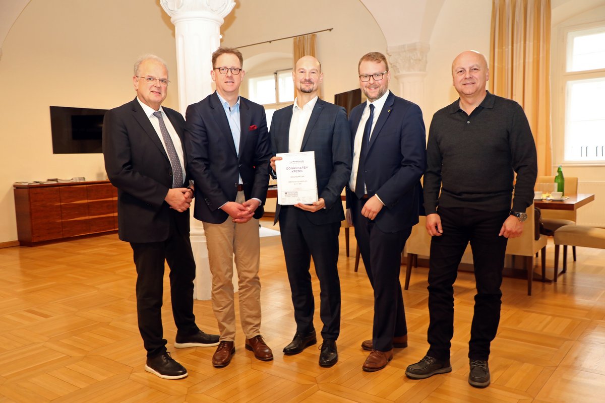 Rhenus-Geschäftsführer zu Gast im Rathaus
